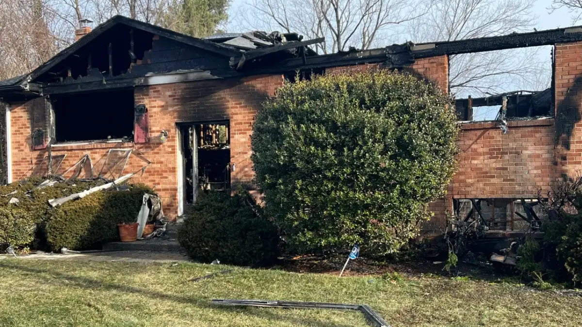 1 Dead, 6 Displaced After Maryland House Fire - buildlikenew.com